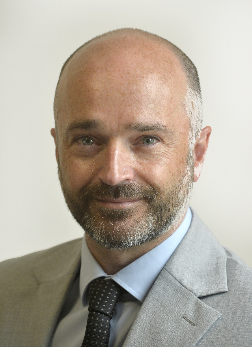 Mark Poulton - Commercial Law Solicitor at Hart Reade